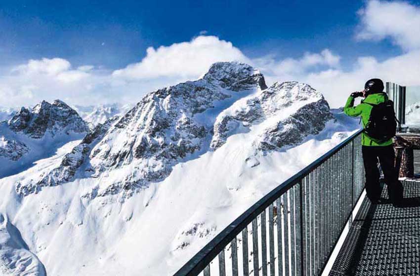 In Alta Engadina, a Sankt Moritz in camper e con gli sci ai piedi